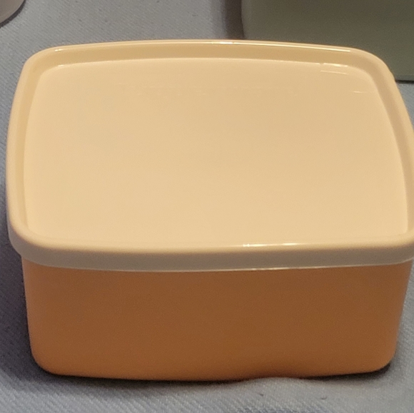 Tupperware | Kitchen | Tupperware Square Round Set | Poshmark